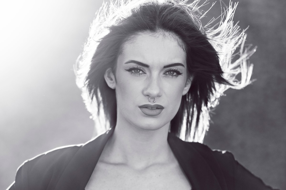 TALLER RETRATO CON LUZ NATURAL – Simon Planes